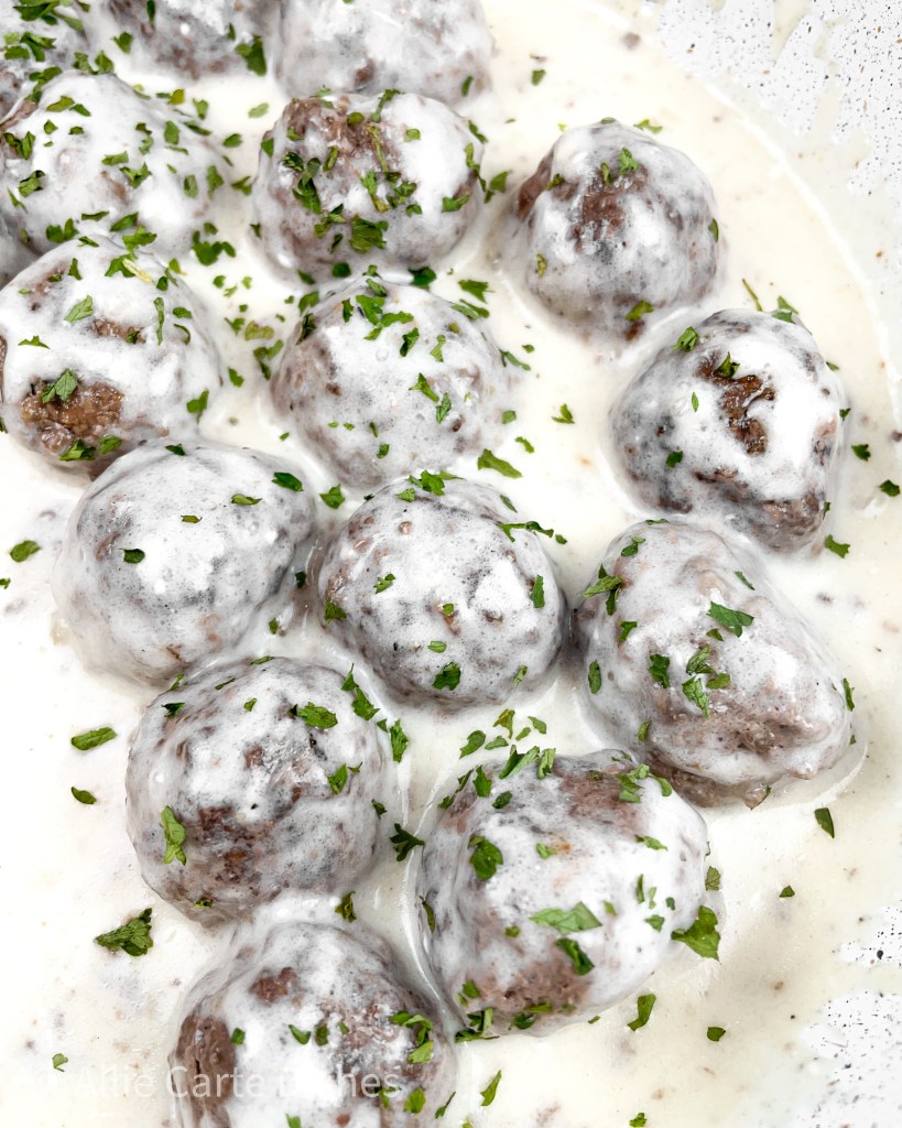 Cream Cheese Gravy - Allie Carte Dishes